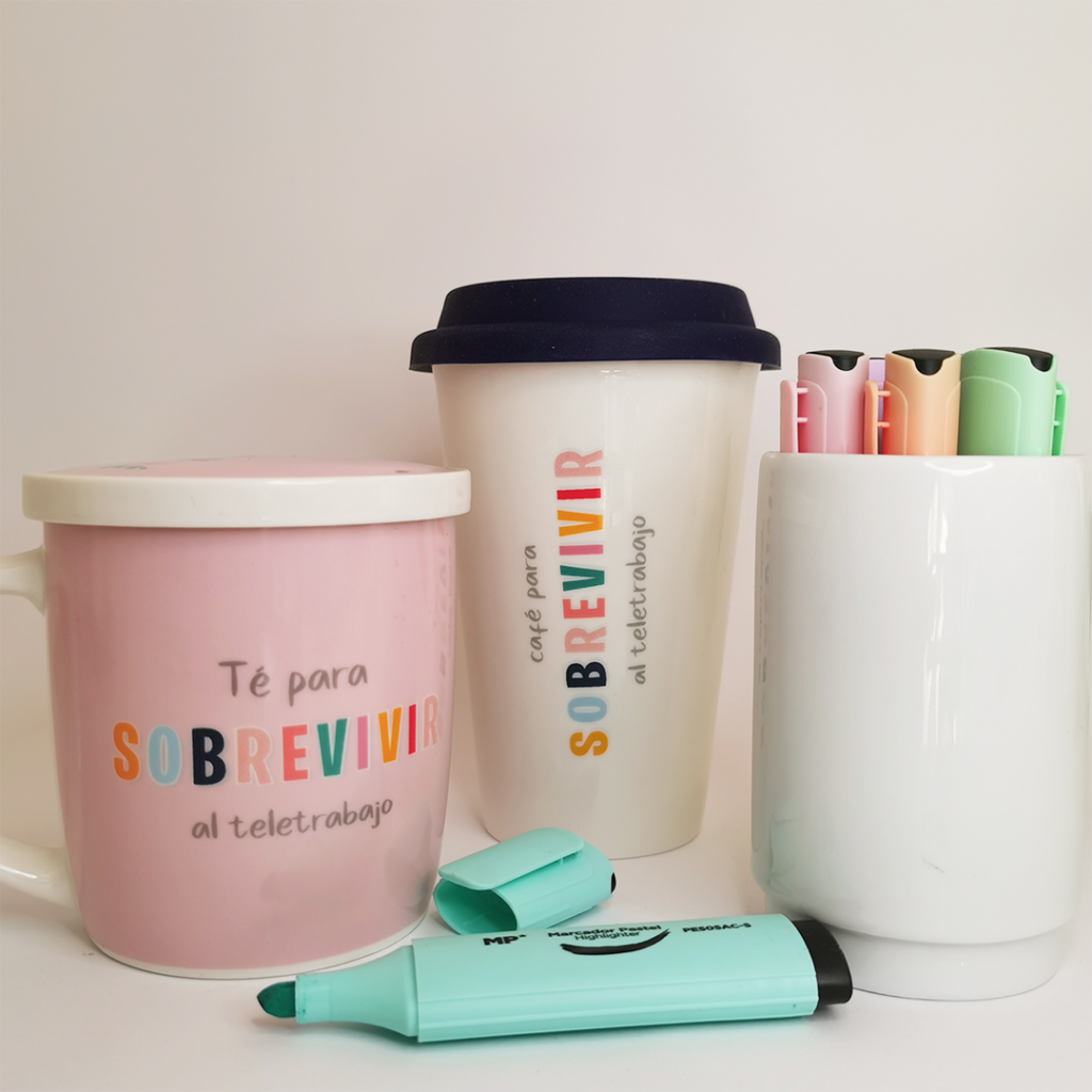 Taza para té con tapa y filtro «Teletrabajo» – Entre Tés y Cafés